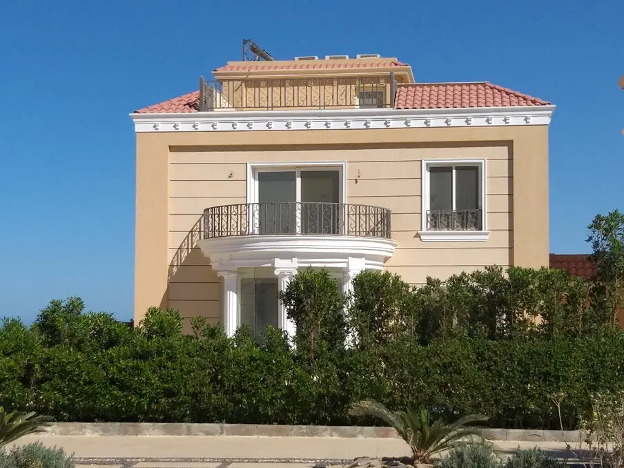 Stand alone villa with private swimming pool and sea view fo